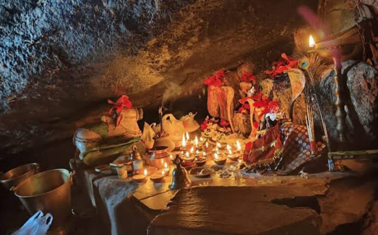 Luha Khambeswara Shiva Temple, Luha Khamba Gajapati, Odisha - Orissa Guide