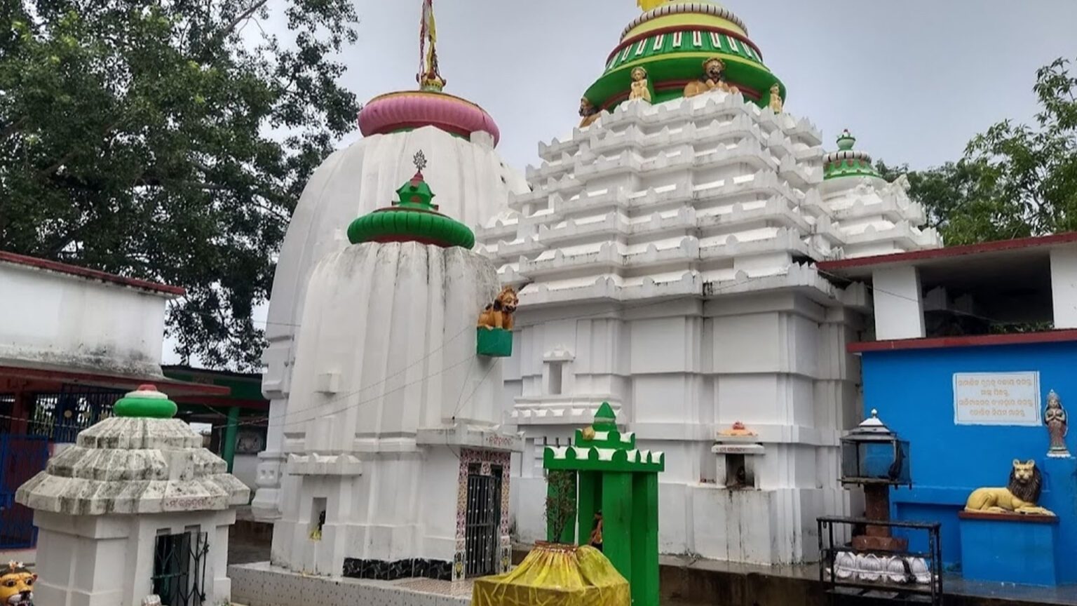 Hatakeswar Temple, Atri Hot Spring in Khordha, Odisha - Orissa Guide